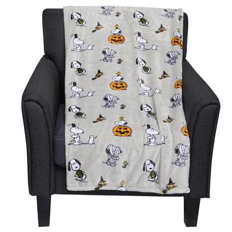 Peanuts Mummy Snoopy Woodstock And Pumpkins Throw Blanket 50x70