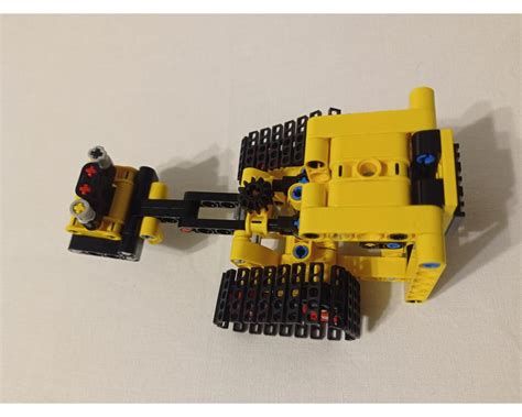 Lego Moc Small Track Loader 42163 Alternative By Erikgs Rebrickable