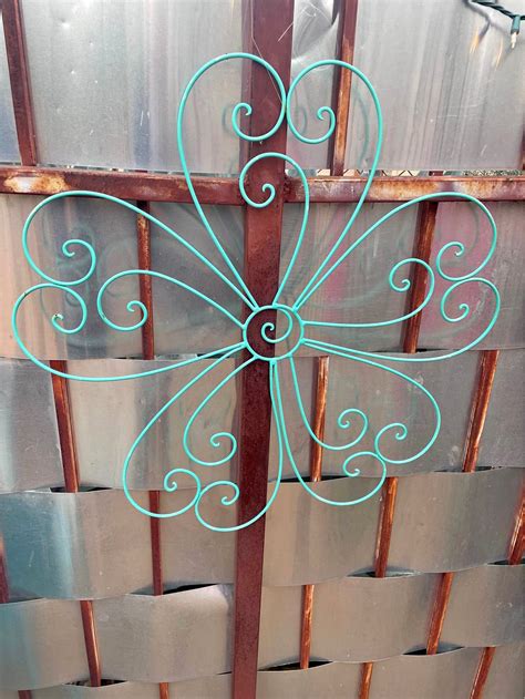 3 Yard Art Flowers Windmills And Spinners Tucson Arizona Facebook