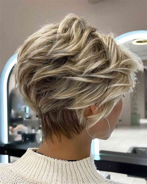 Schöner Hinterkopf Bei Kurzhaarfrisuren Wie Funktionieren Am Besten