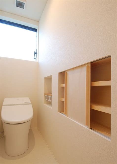 壁厚を利用した埋込収納 鳥取県智頭町の建築・設計事務所 Plus Casa（プラスカーサ） House Storage Places