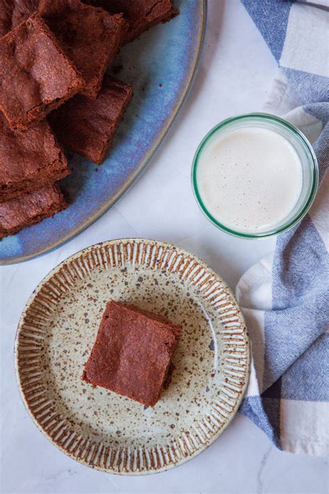 Cakey Brownies Cakey Brownie Recipe Eat The Love