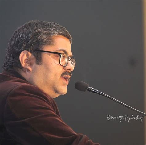 মমতার অক্সফোর্ডের কারবার মেল করে জানতে গিয়েই ফাঁস হল কেলেঙ্কারী