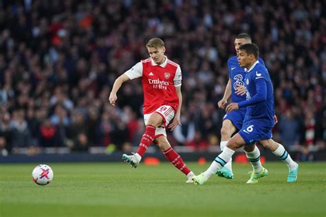Thắng áp đảo Chelsea Arsenal Giật Ngôi đầu Bảng Từ Tay Man City Khiến