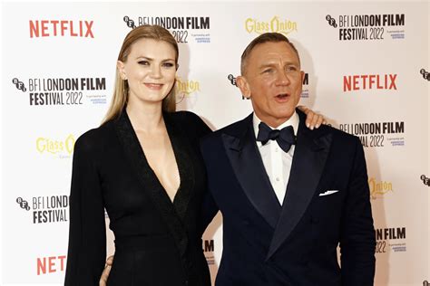 Daniel Craig Poses For Rare Photo With Daughter Ella Loudon At Glass