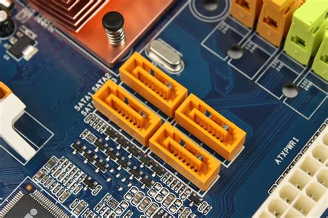 显卡插槽大揭秘：pci、agp、pcie，哪个才是你的最佳选择？ 智友网络