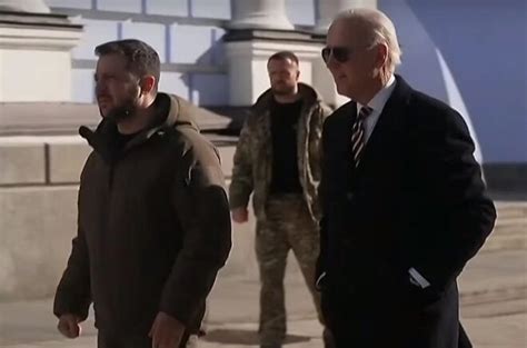 Бајден утре ќе го прече Зеленски за разговори во Белата куќа