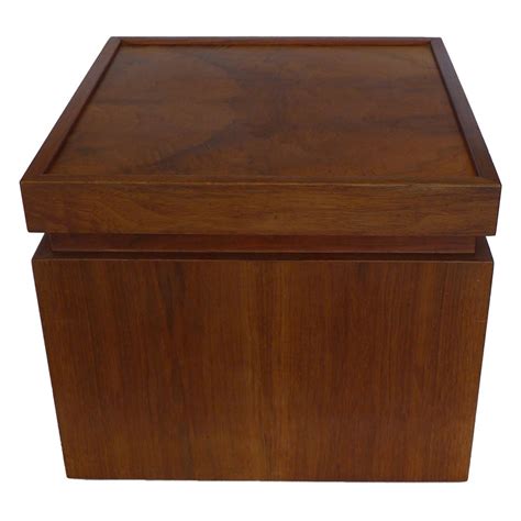 Mid Century Walnut And Maple Cube Storage And Game Table Tftm Melrose