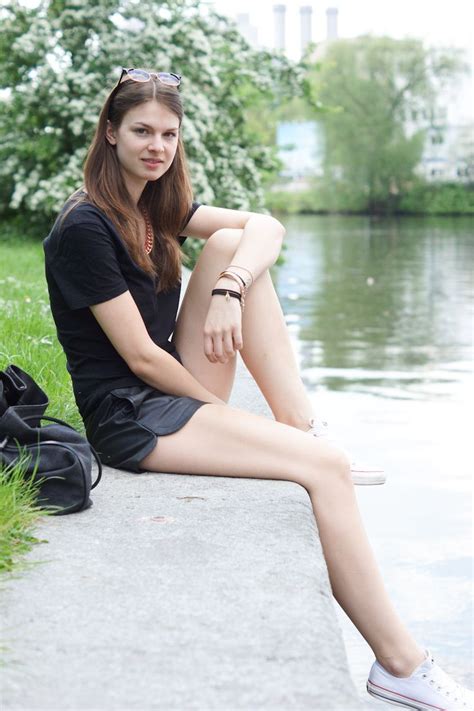 3209 Best Girls Wearing Converse Chuck Taylors Images On Pinterest