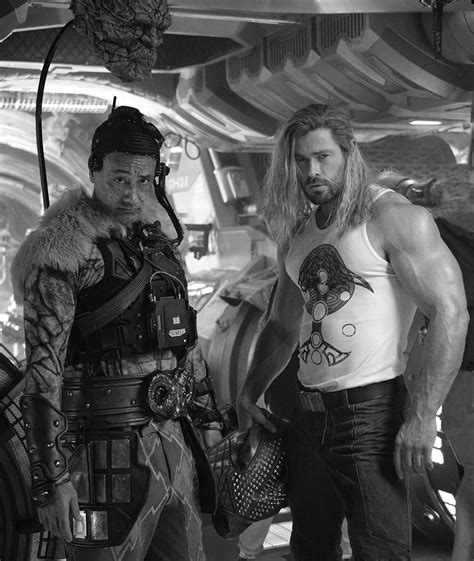 Chris Hemsworth Wraps Production On Thor Love And Thunder Celebrates
