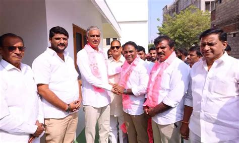 Former Minister Babu Mohans Son Joins Brs Says Will Work For Brs Victory