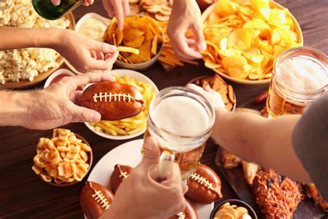 8 Tips For Throwing The Ultimate Super Bowl Party
