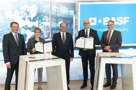 Tobias Uhlig Posted On Linkedin