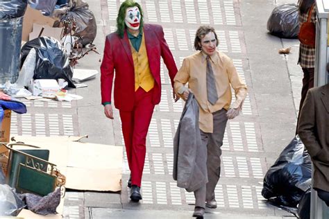 See Joaquin Phoenix Reprise Joker Role On Set Of Folie à Deux Photos