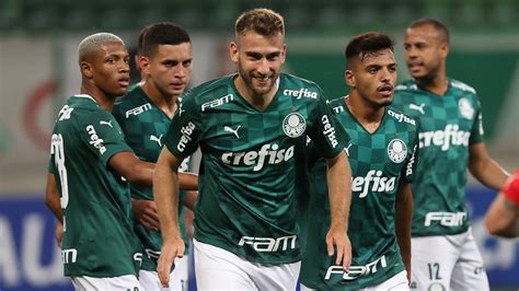 Zagueiro deixa o Palmeiras e lamenta Minha vontade era de ficar Notícias Terceiro Tempo