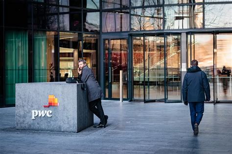 Pwc Off Campus Drive 2023 Hiring For Freshers As Associate