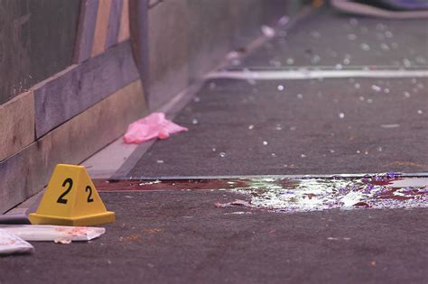 Man Fatally Shot In The Head Inside Nyc Smoke Shop Cops Newsbreak