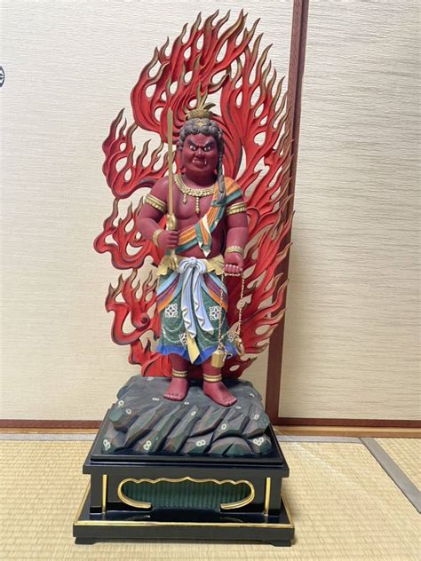 目立った傷や汚れなし 細密木彫 極彩色不動明王立像 不動明王 不動明王立像 89cm の落札情報詳細 Yahoo オークション落札
