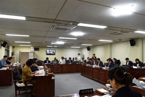 중도일보 음성군의회 9월 정례의원간담회 개최