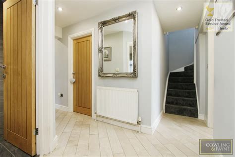 2 Bedroom Semi Detached Bungalow For Sale In Wickford