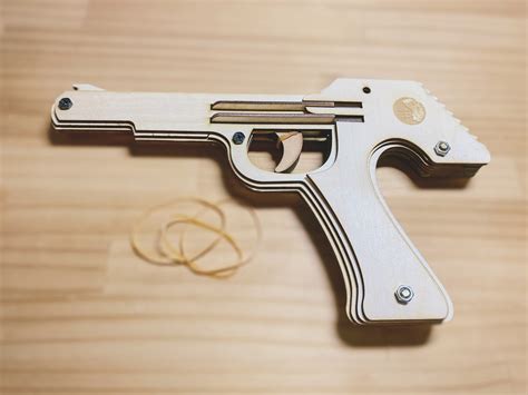手作り ゴム鉄砲 木工品 南部14年式 トイガン