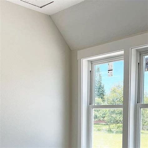 Origami White Walls With Extra White Trim