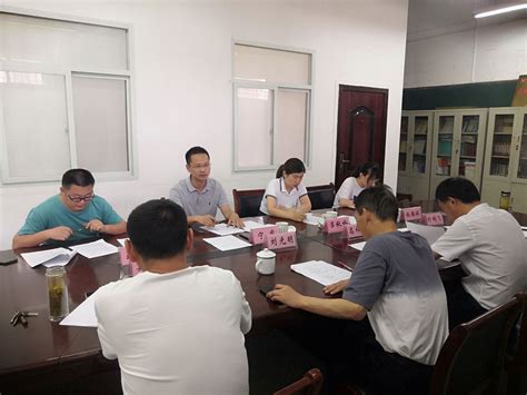 池州市团市委书记宁睿一行莅临文学与传媒学院对接新媒体工作室成立事宜 文学与传媒学院