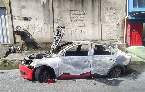 Mulher é Suspeita De Atear Fogo No Carro Do Ex Companheiro Em Bh E