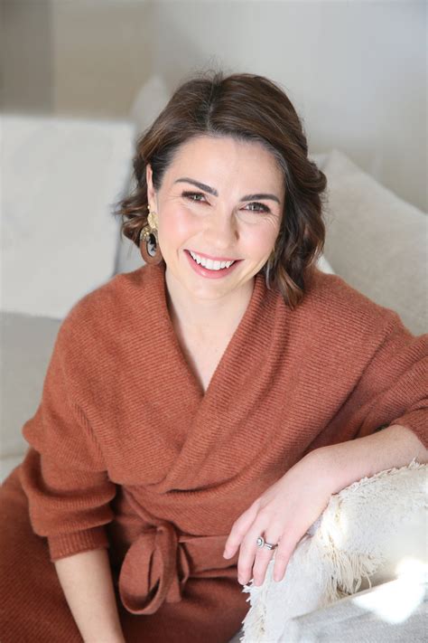 About 1 — Stephanie Kate Bratton