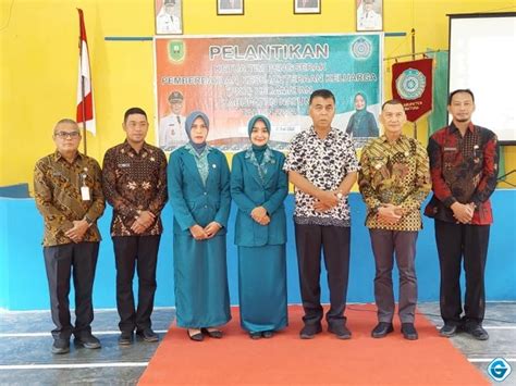 Septi Dwiani Wan Siswandi Lantik Ketua Tp Pkk Kecamatan Bunguran Timur Laut