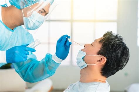 Swab Nasal Teknik Indikasi Komplikasi Pedoman Klinis Alomedika
