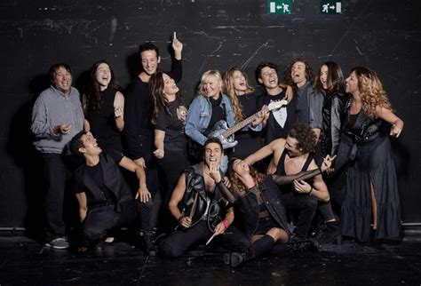 Balliamo Sul Mondo Debutta A Milano Il Musical Con I Successi Di