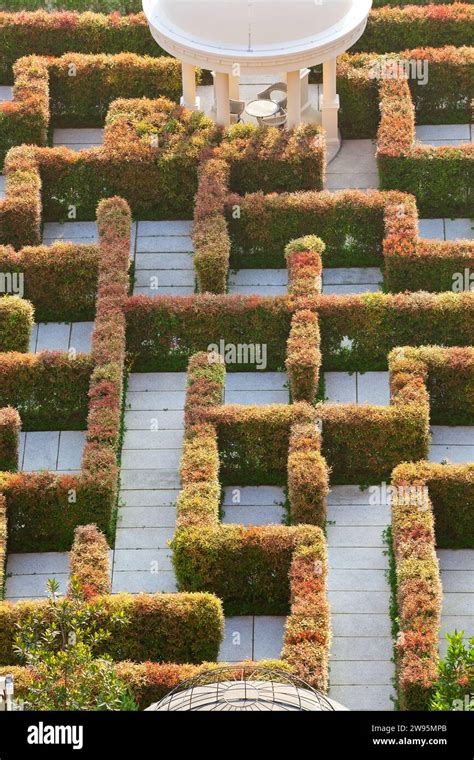Garden Maze With Domed Victorian Gazebo At The Exit Singapore South