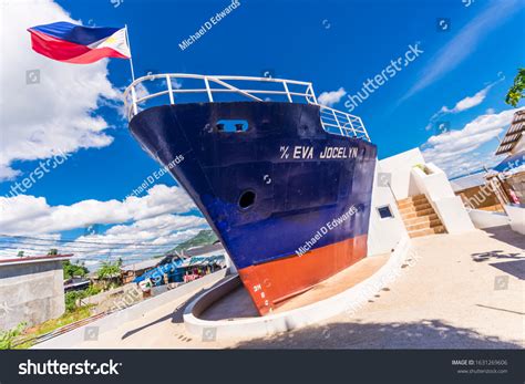 Barko Sa Tacloban Touris Spot Barko Kalakal