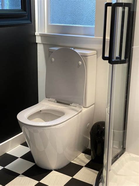 Toilet | Buy Toilet Online | Plumbing Services