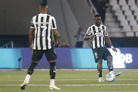 Botafogo Já Foi Notificado E Só Resta Chorar Bastos Não Vai Mais Jogar