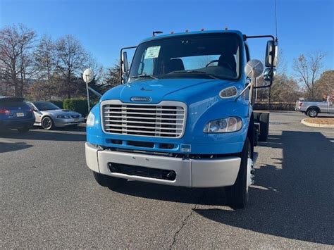 2018 Freightliner M2106 Cab Chassis Truck For Sale 5140