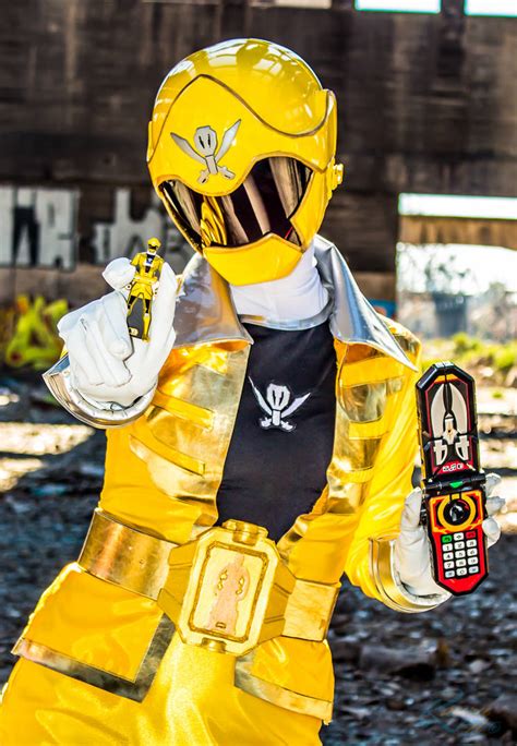 Gokai Ranger Yellow By Lushors On Deviantart