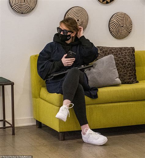 Fake Heiress Anna Sorokin Gets Her Hair Done For The Second Time In Two