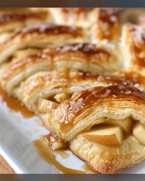 Apple Caramel Puff Pastry Braid With Cream Cheese Filling Recipes Smile