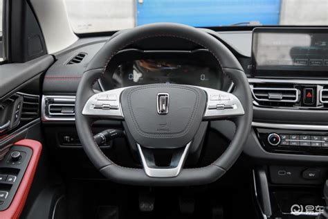 【奔腾t332021款12t 手动 豪华版方向盘汽车图片 汽车图片大全】 易车