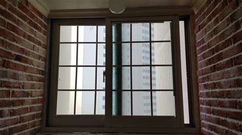 현관 셀프인테리어 5 창문 리폼 페인팅무점착 망입시트지 네이버 블로그