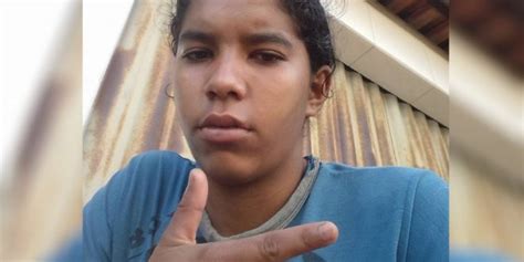 Jovem é morta a tiros após ser chamada na porta de casa em Goiânia