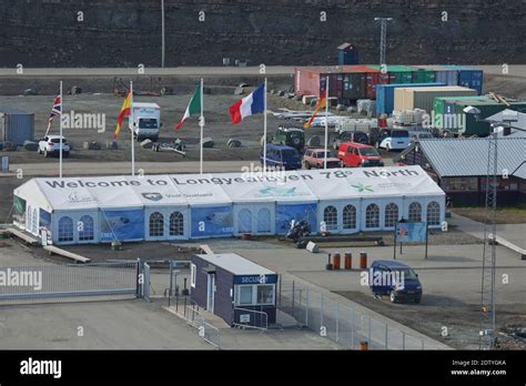 Port Of Longyearbyen Svalbard Hi Res Stock Photography And Images Alamy