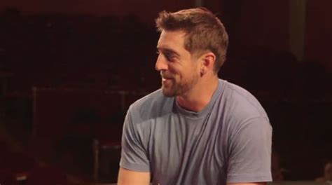 Here S Aaron Rodgers Surprising Another Kid And Being Awesome