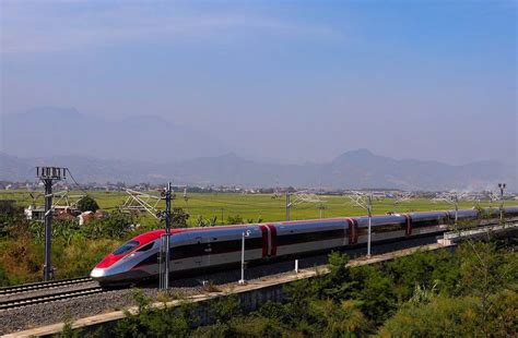 Indonesia S State Owned Railway Company Asks Government Help On High