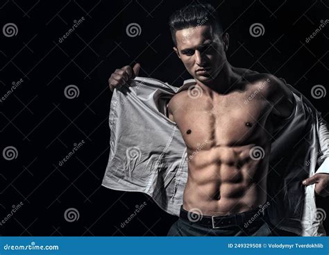 Sexy Man Met Musculair Lichaam En Kale Romp Musculair Hemdenloze Man
