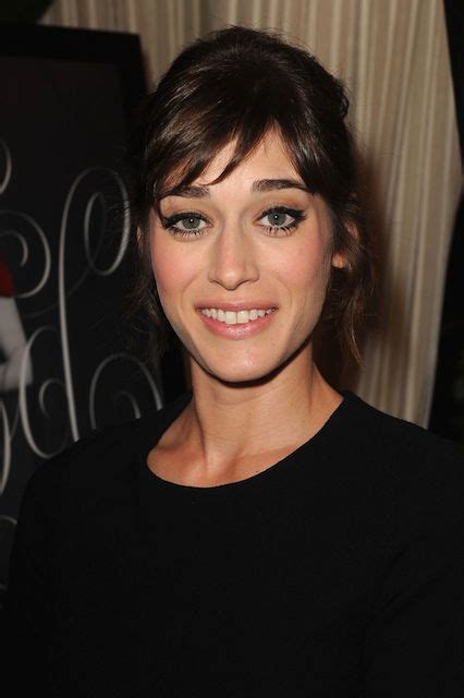 Lizzy Caplan Height Weight Age Spouse Family Facts Biography