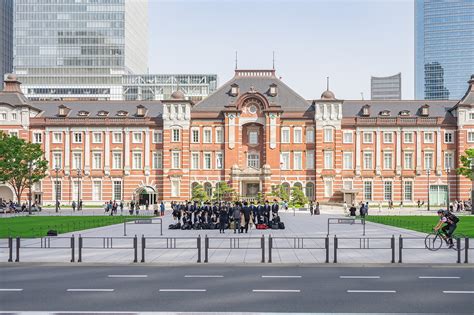 도쿄여행 마루노우치 도쿄역 광장 꼼데가르송 카페 킷테kitte 스노우피크 카페