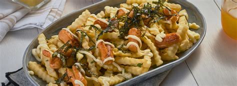 감자튀김과 미니 소시지 Mccain Foods Korea